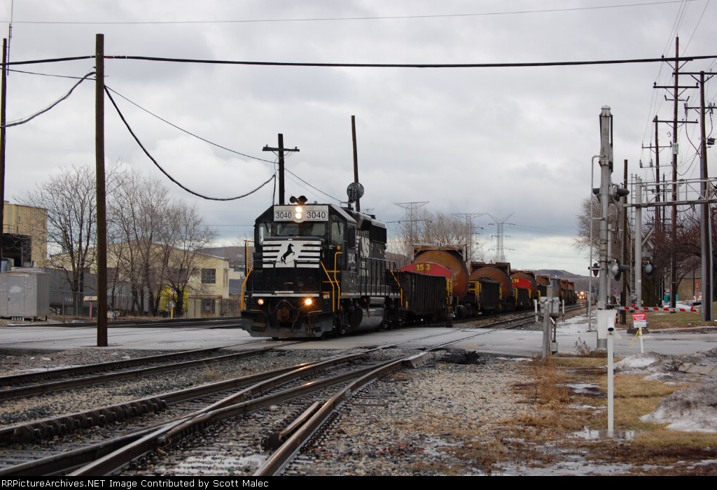 NS 3040 (Bottle Train)